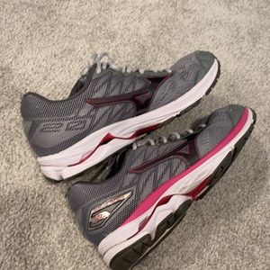 Mizuno | Shoes | Mizuno Waverunner Running Sneakers | Poshmark
